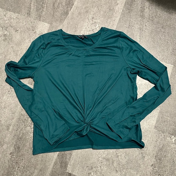 Zobha | Tops | Zobha Like New Teal Twist Top With Thumb Holes No Holes ...